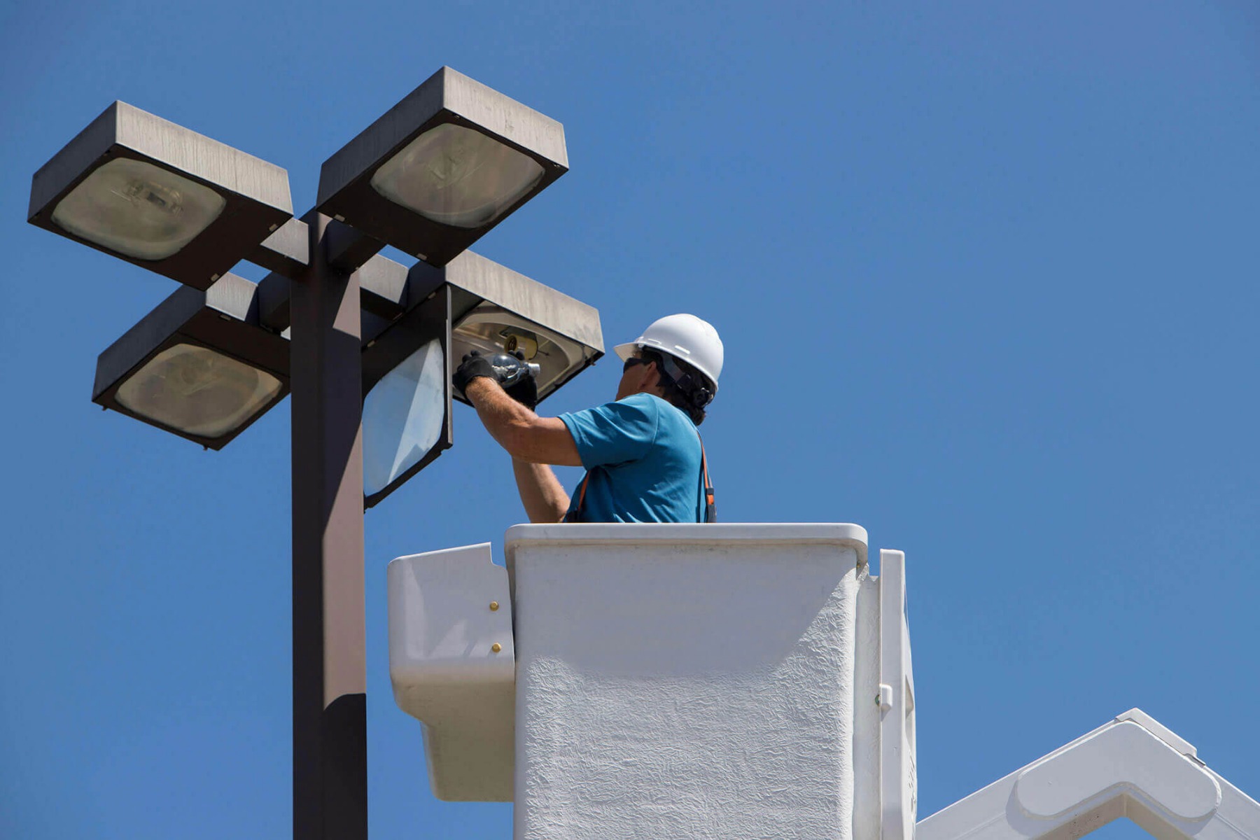 Maintenance Programs - Villa Lighting